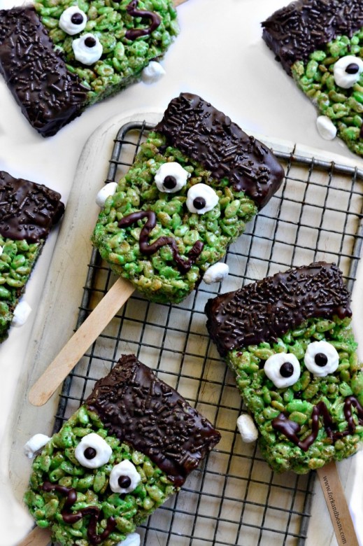 10 Spooky Halloween Desserts - UrbanMoms